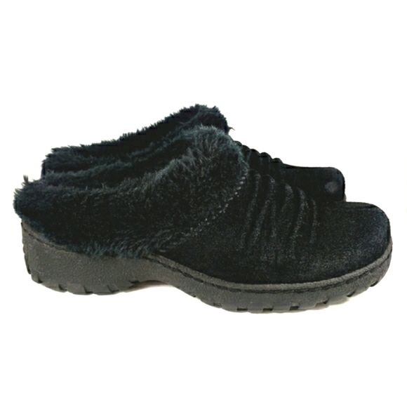 BareTraps | Shoes | Bare Traps Brite Cold Weather Black Suede Faux Fur ...